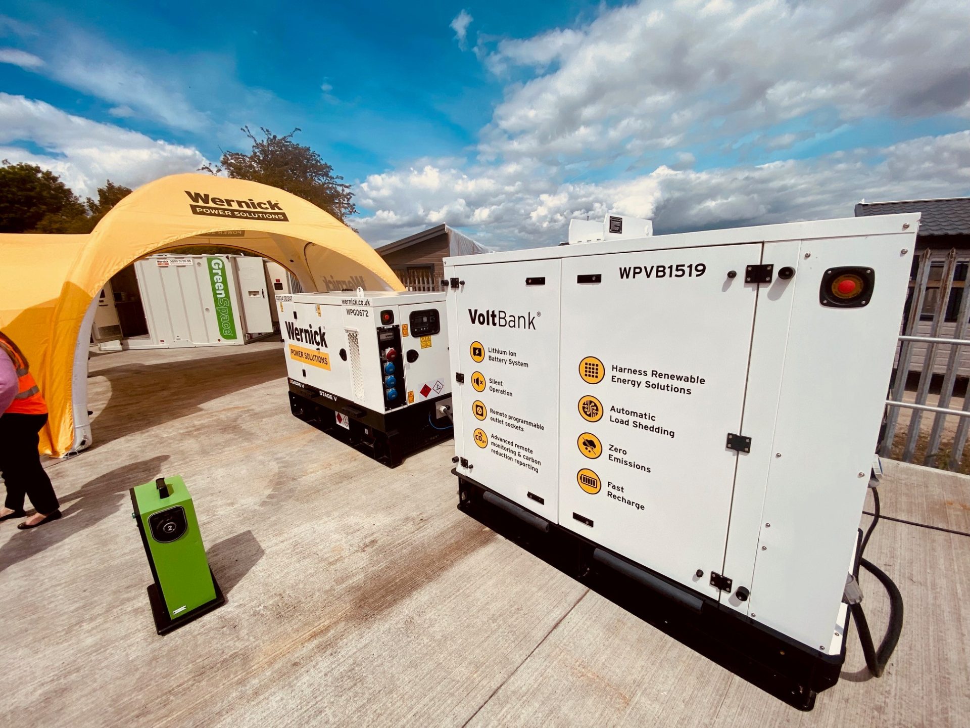 Battery storage unit - Wernick Power Solutions