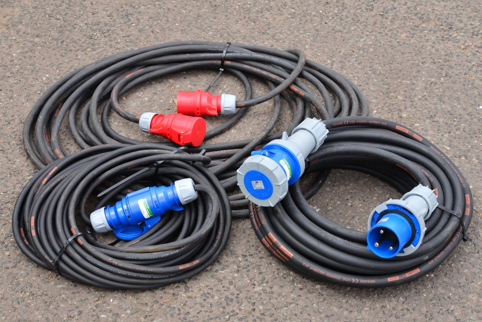 Cabling and distribution - Wernick Power Solutions